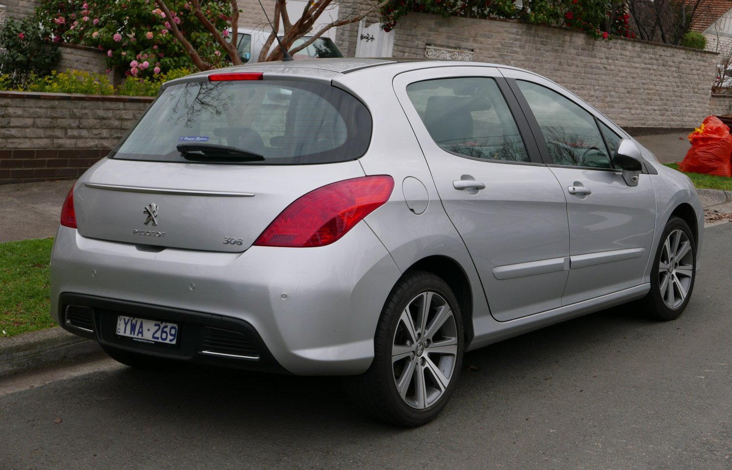 Peugeot 308 technical specifications and fuel economy